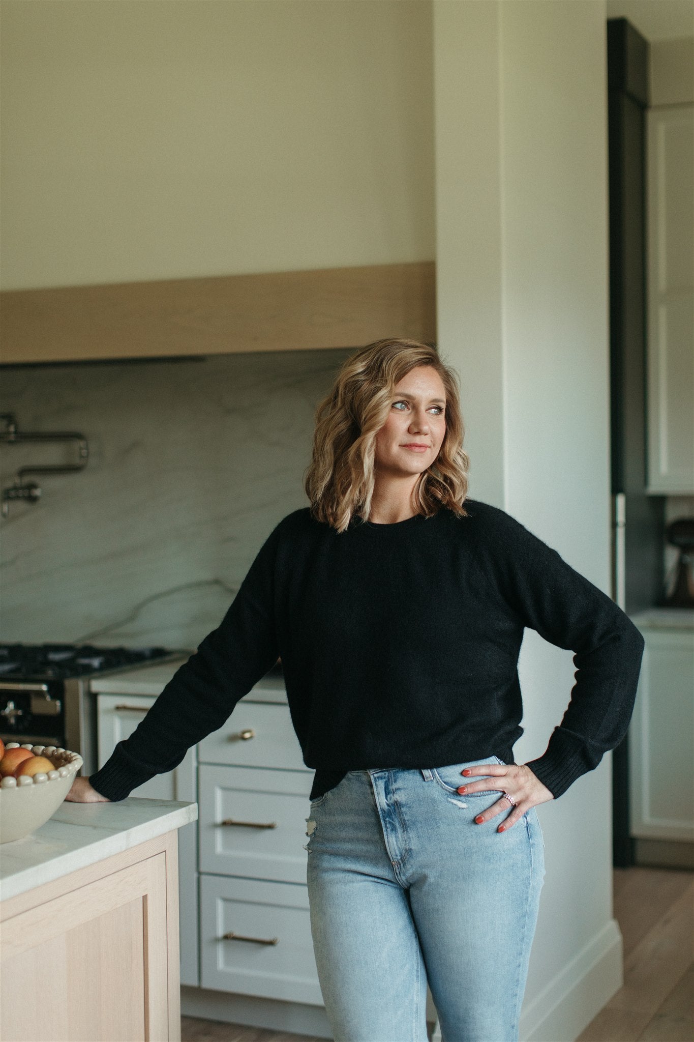 Tenlea Hunter - Cashmere Crewneck Sweatshirt in Black – Blond Genius